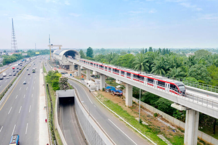 Everything You Need to Know About LRT in Egypt - Propertyfinder.eg