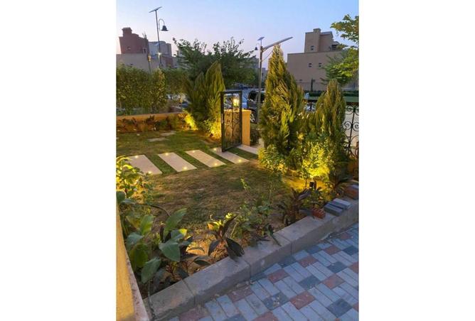 البيع في ميفيدا: توين هاوس متشطب للبيع فى ميفيدا | بروبرتى فيندر