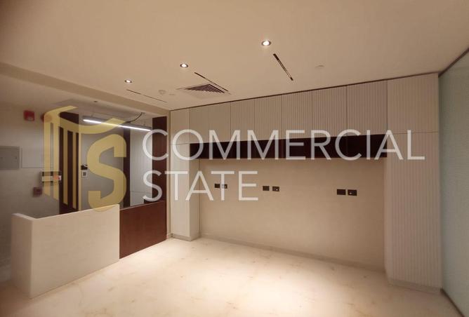 Rent in Hyde Park Business District Mall: Finished Office at Hyde Park ...