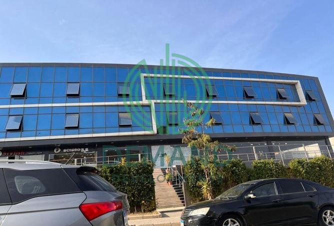 Rent in Zayed Dunes Complex: Retail super lux for rent 74 meters in ...